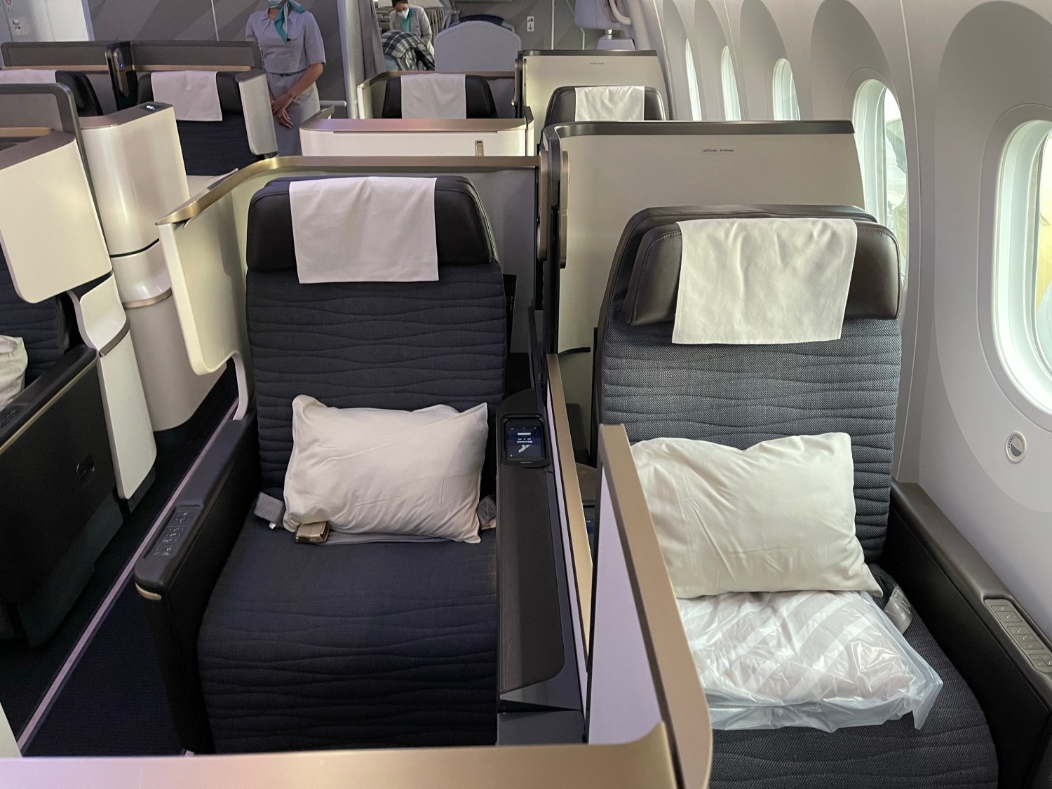 Golden Falcon Way: Gulf Air GF165 787-9 BAH – SIN Falcon Gold Business ...