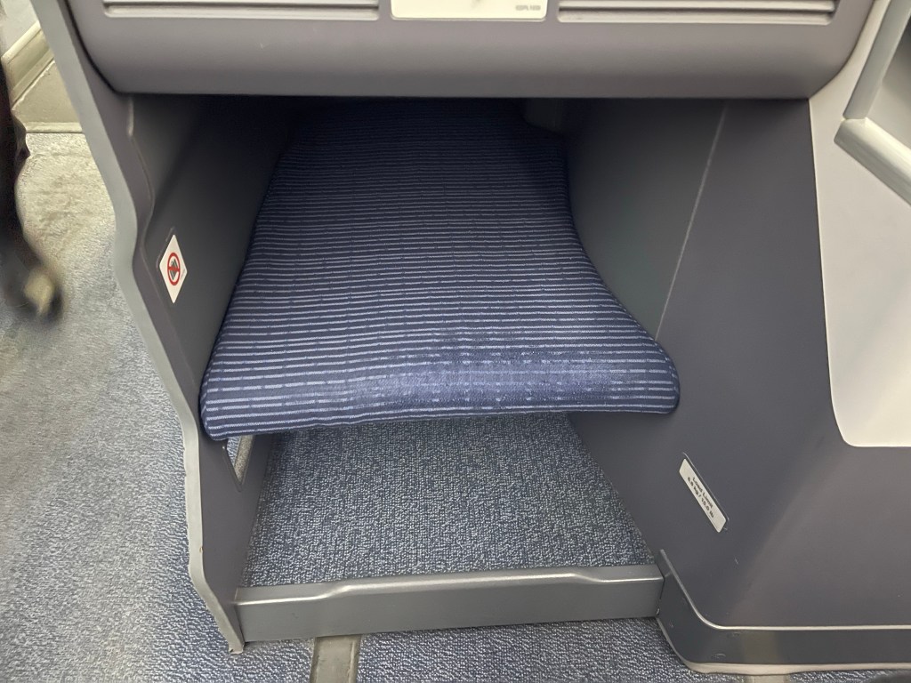 An ANA Present: Air Nippon Airways NH802 787 Singapore to Tokyo ...