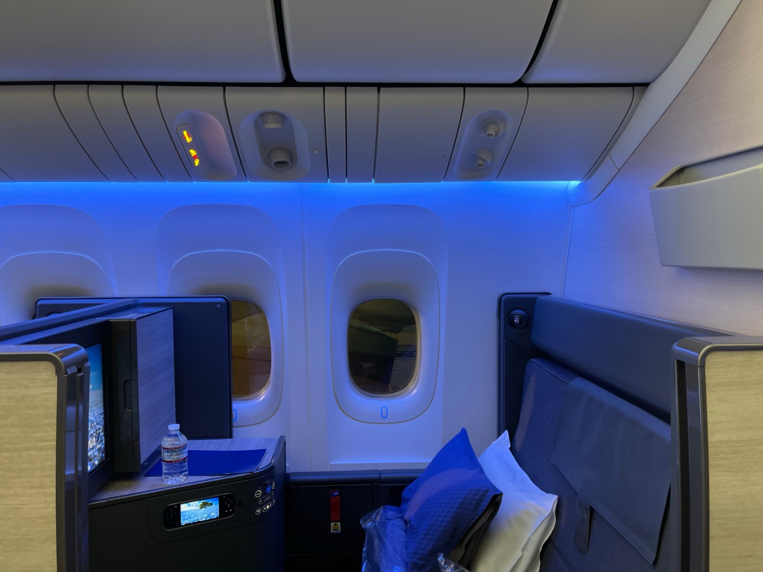 An ANA Present: Air Nippon Airways NH108 777 Tokyo to San Francisco ...