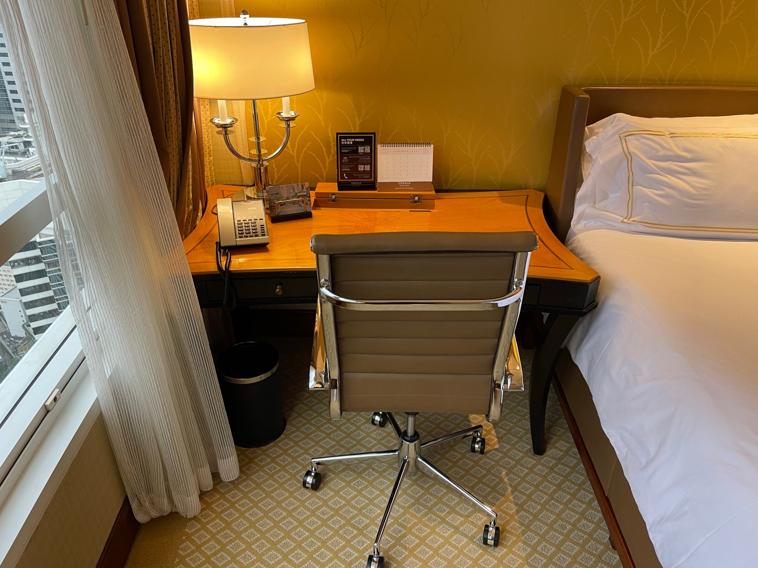 Hello Hong Kong: Conrad Hong Kong Executive Harbour View Room Review