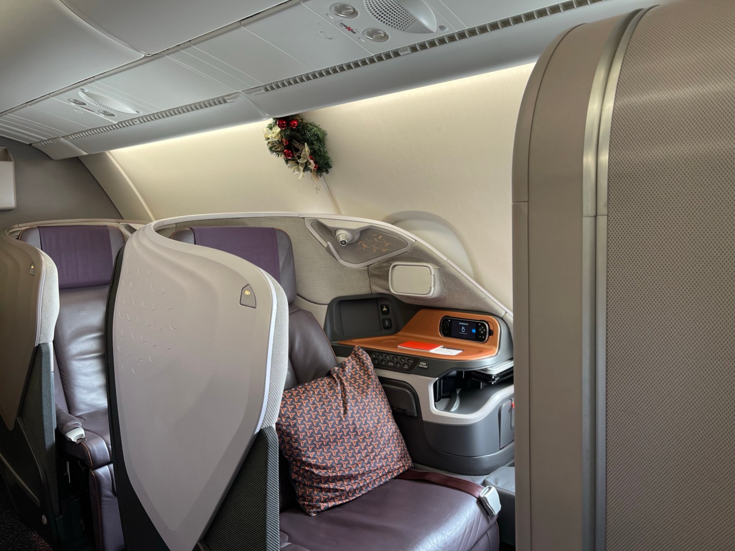 West & East Australia: Singapore Airlines SQ222 A380 Sydney to ...