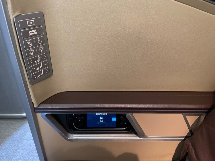 Chasing Sakura: Singapore Airlines SQ12 777 Singapore to Tokyo First ...